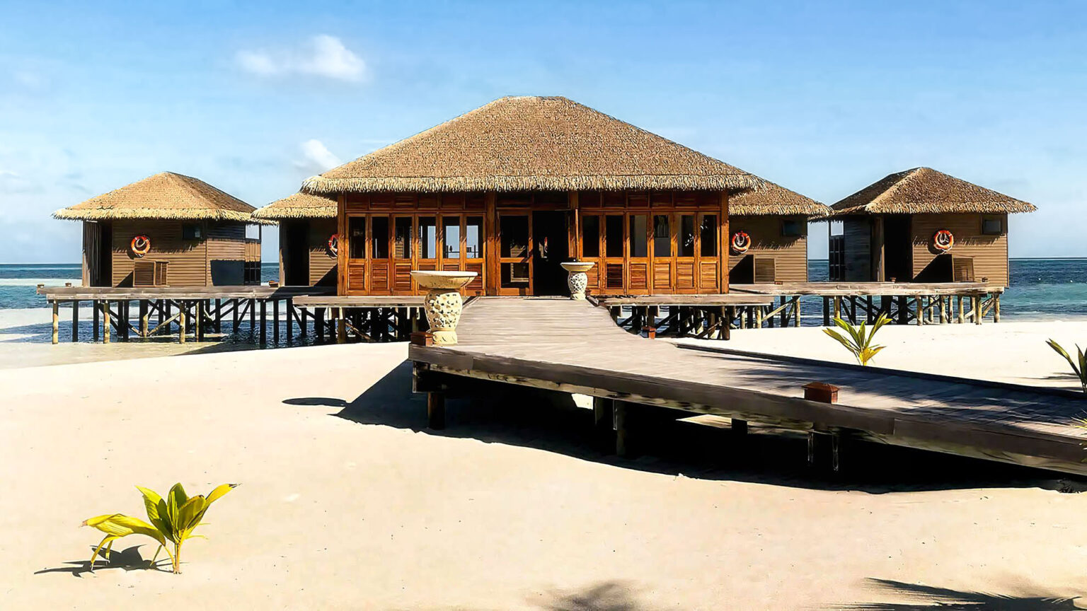 Synthetic Thatch Roofing Materials - NIPA Thatch Palma Sintética