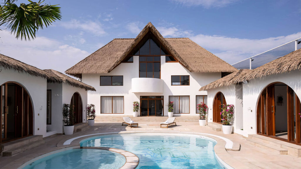 NIPA Palma Sintética | Tejas Tropicales Resistentes para Palapas y Techos